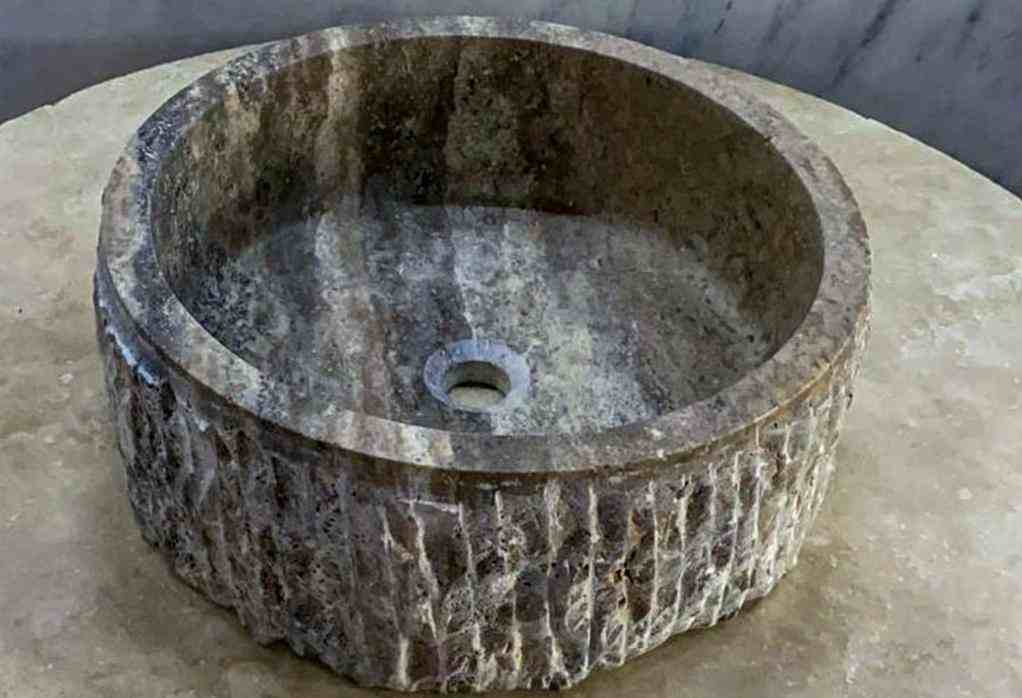 015. VANITY & SINKS | Stone Arts